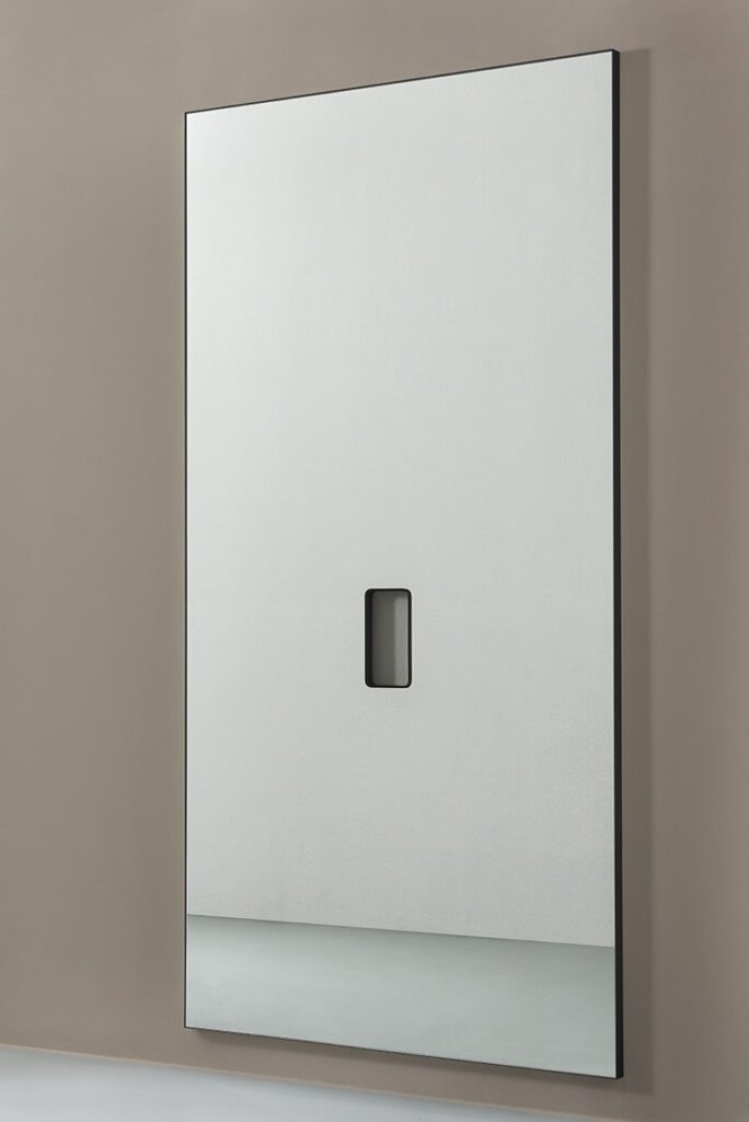 Set 2 wall mirrors Amadeus with wall-mounted barre Arabersque